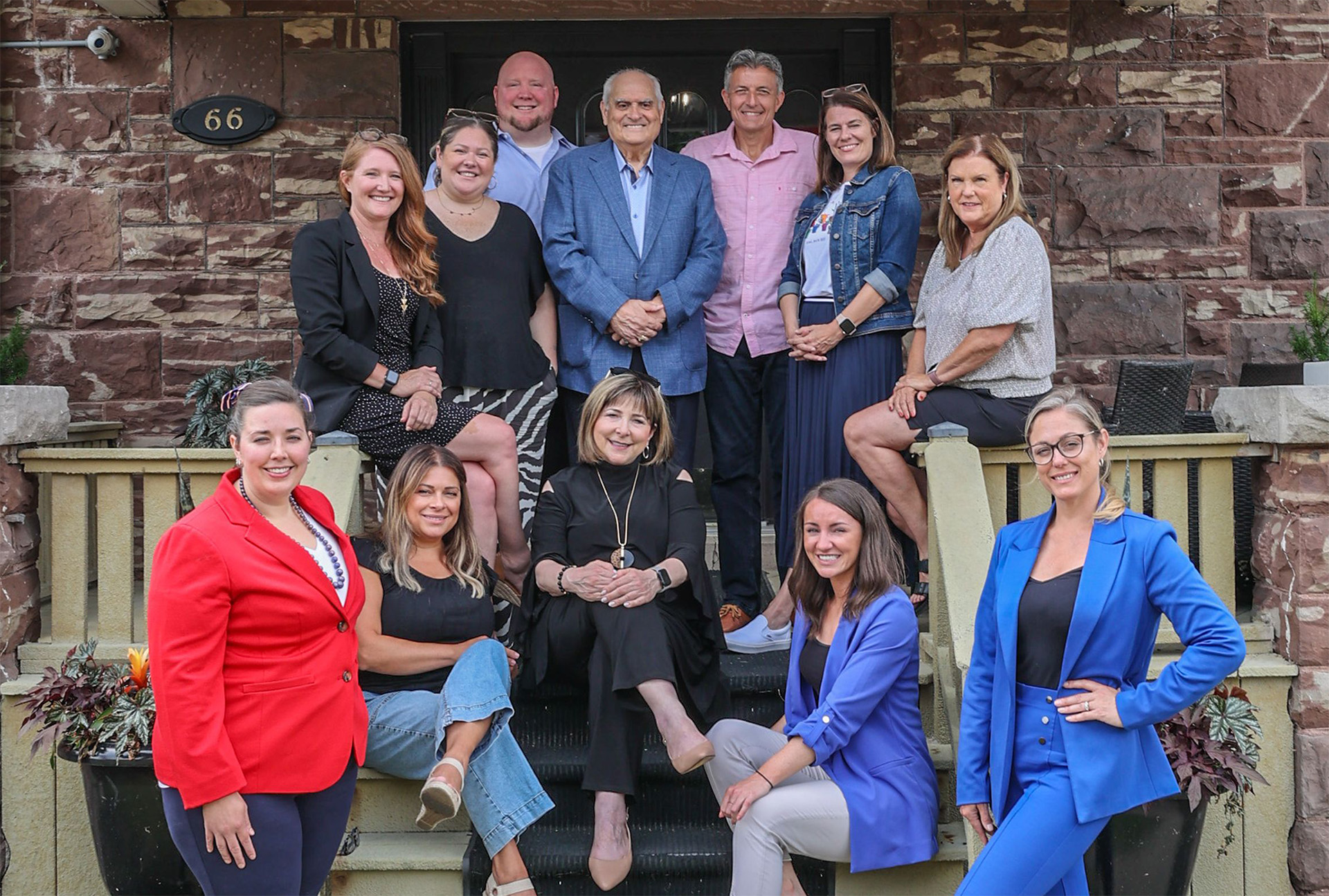 The Lynn Fee Team Returns to REMAX®: A Move Back to Excellence - Join REMAX